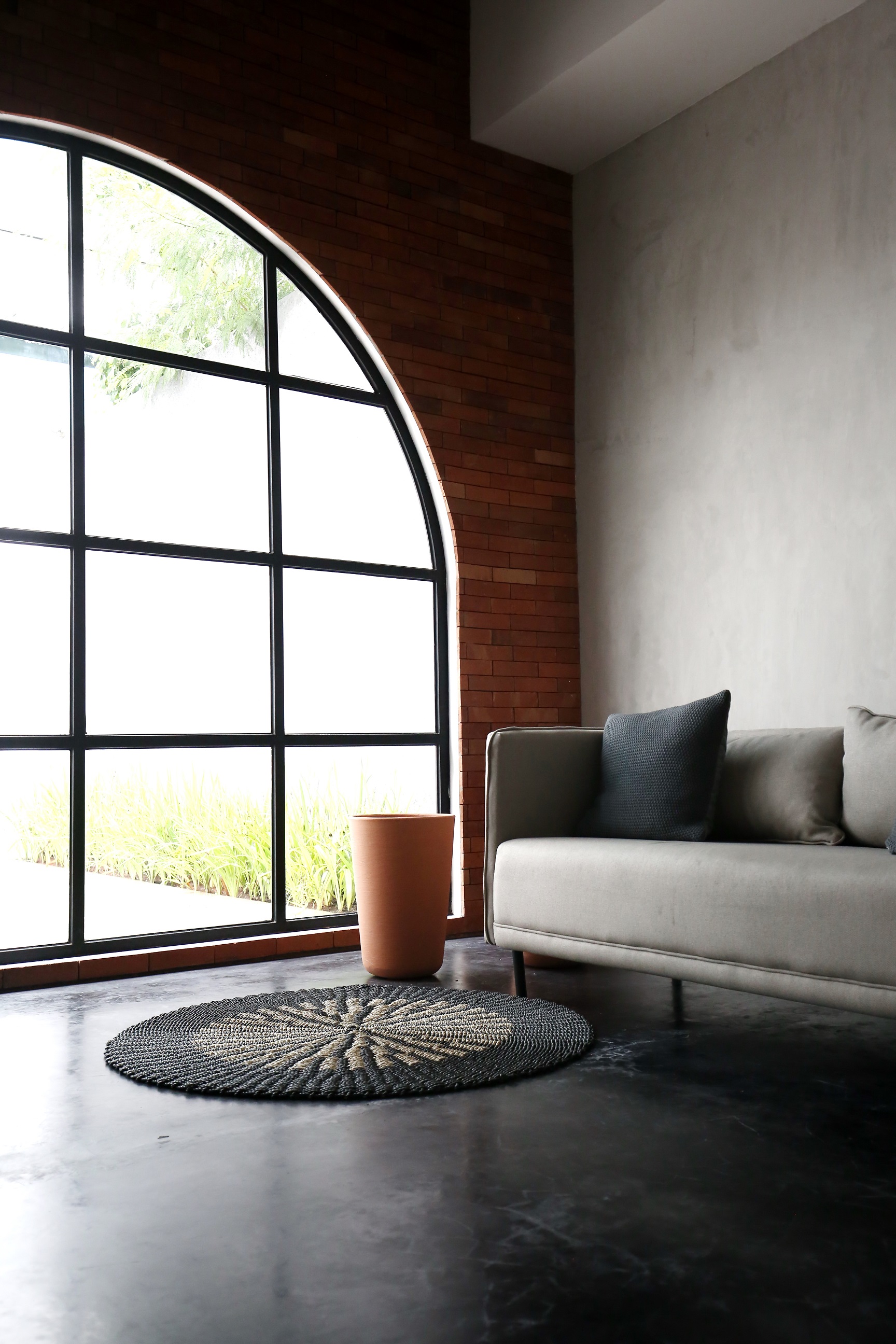 Shoots (Kedoya) – Concrete